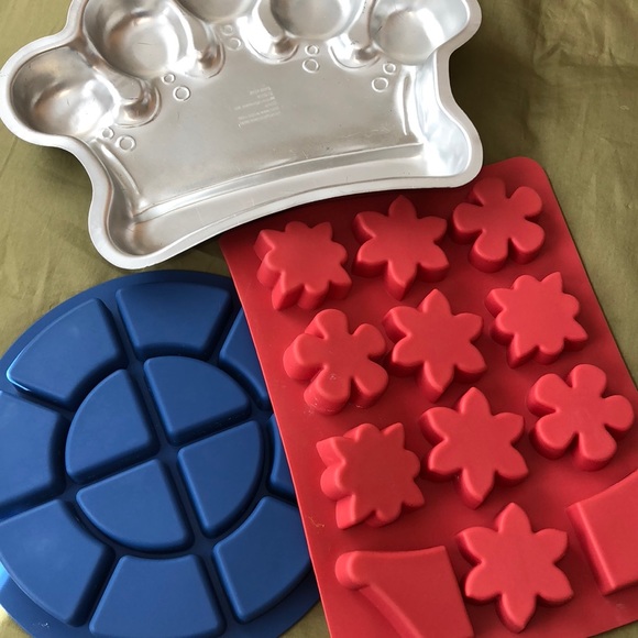 Kitchen | Princess Cake Pan Silicone Flowers And Ball Mold | Poshmark